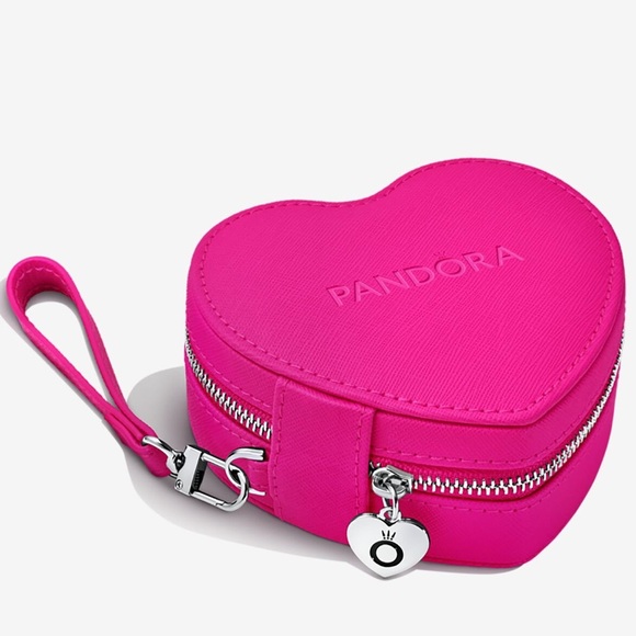 Pandora | Jewelry | New Pandora Heart Shaped Jewelry Box Case Pink Zip ...